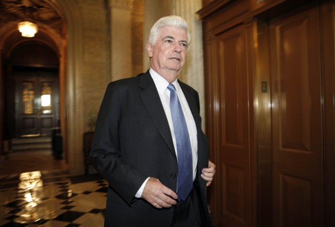 Imagem da Terra mostra olho de furacão