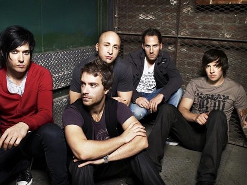 Simple Plan toca no Brasil em março