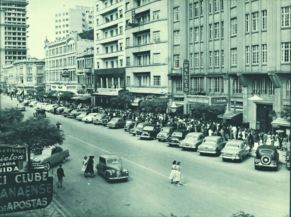 Uma Curitiba histórica e vista do alto