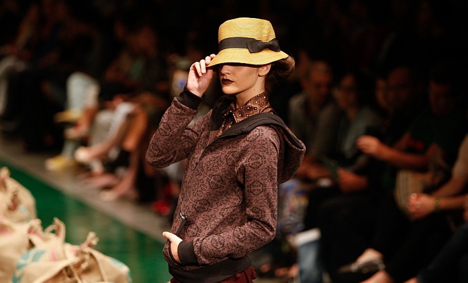 A moda que cabe numa xícara de café