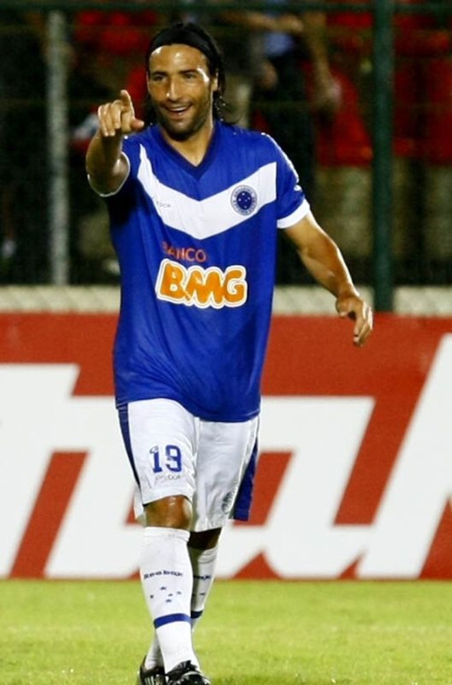 BMG usa futebol para firmar liderança