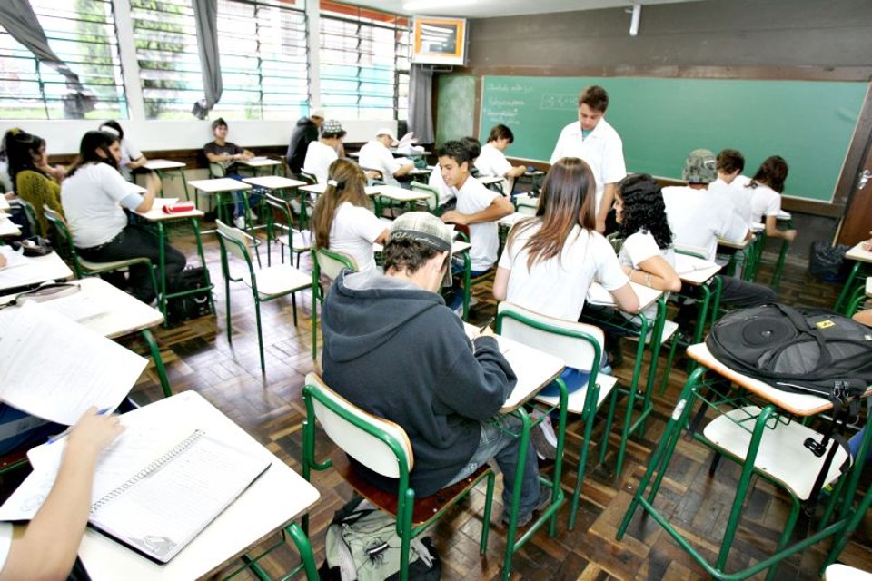 Ensino médio deve ser mais flexível, dizem especialistas
