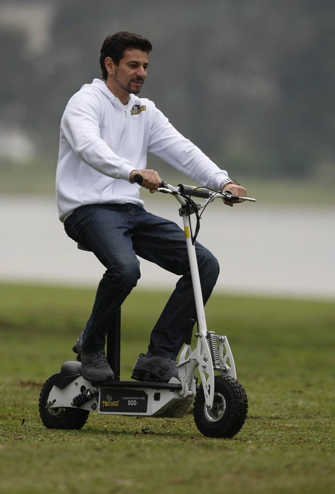 Scooter elétrico é para mobilidade e lazer