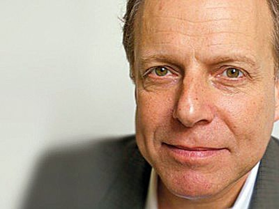 Editora curitibana prepara livro de James Shapiro