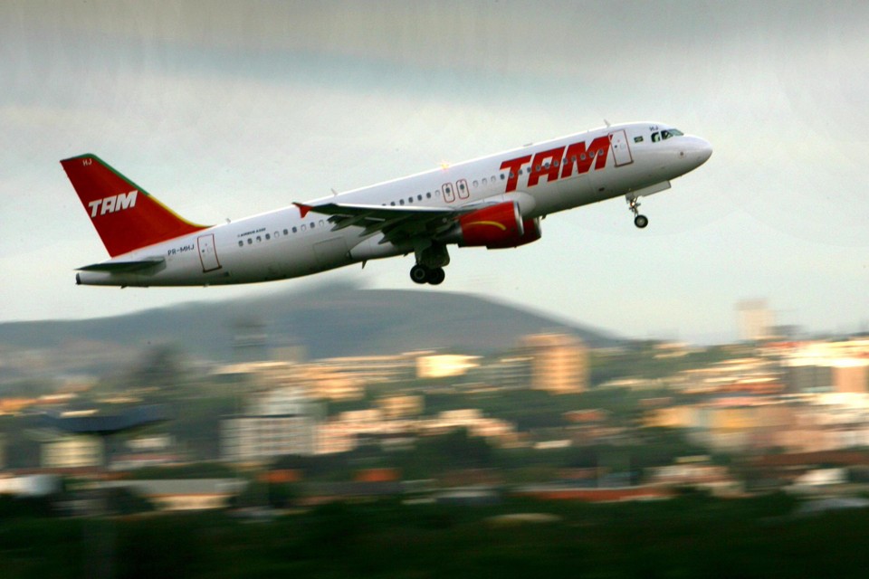 LAN e TAM iniciam troca de ações para criação da Latam