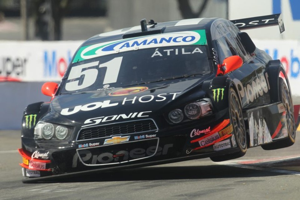 Átila Abreu faz a pole position na etapa de Salvador da Stock Car