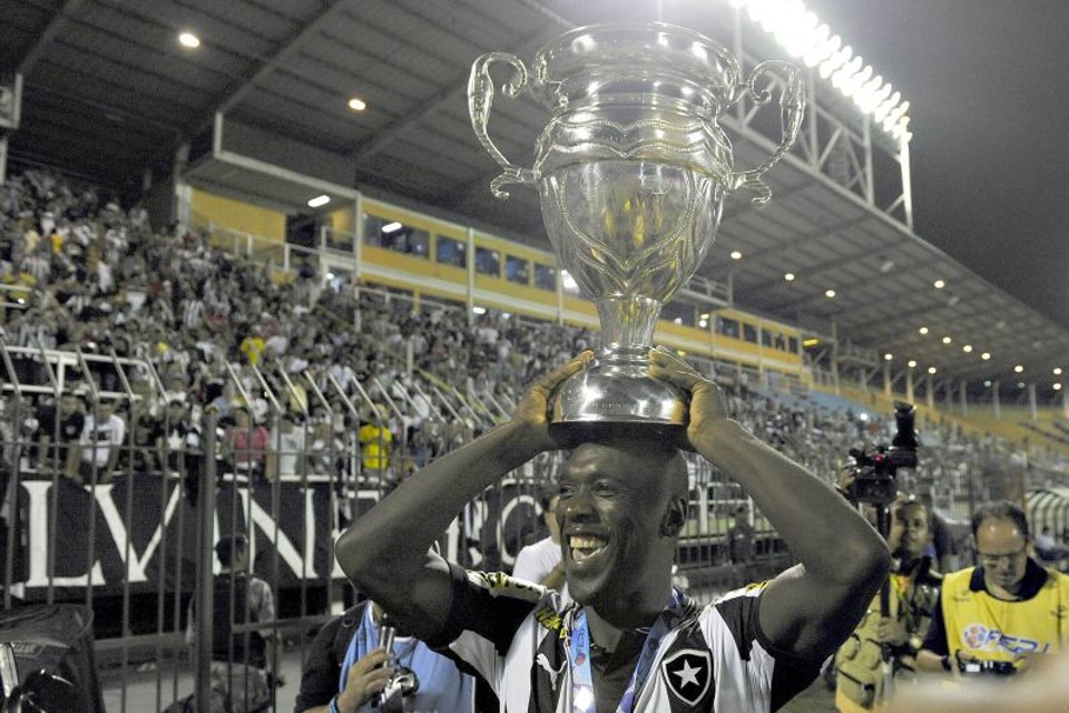 Botafogo conquista taça cala-boca