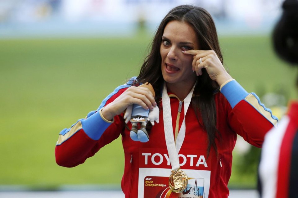 Isinbayeva afirma que foi mal interpretada e que é contra discriminação