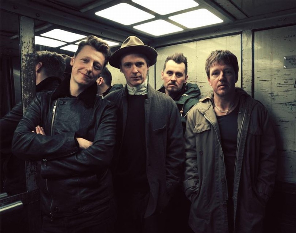 Planeta Terra divulga line-up completo; Travis completa o time