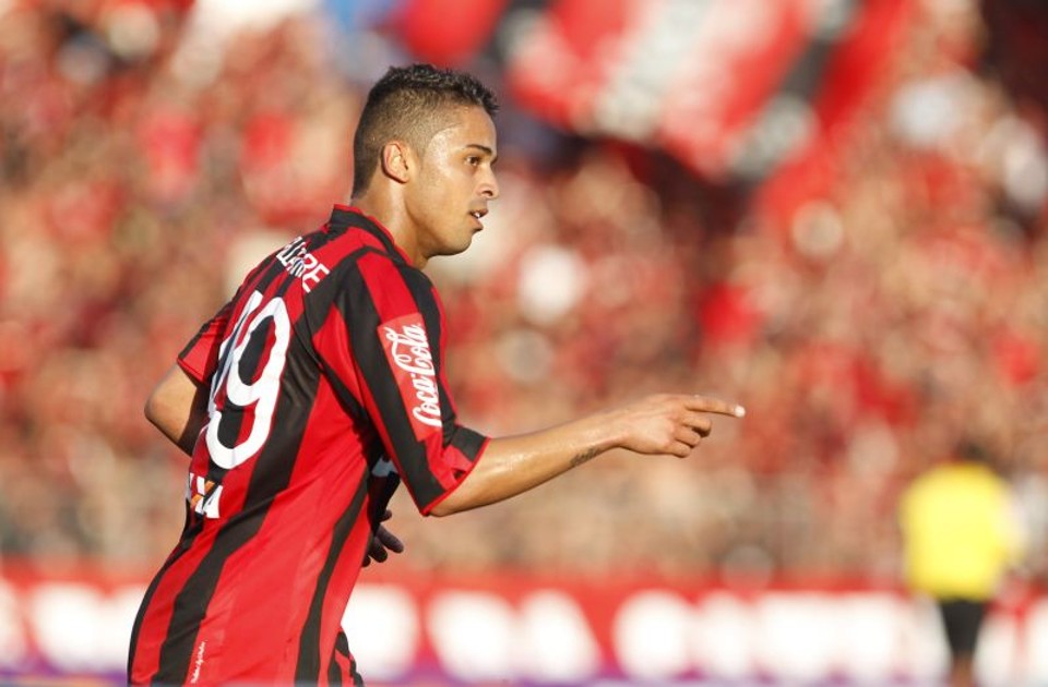 Após empréstimo frustrado, Dellatorre volta ao Atlético