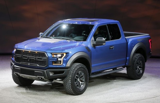 Ford lança nova Raptor, "monstro" de 417 cv e câmbio de dez marchas