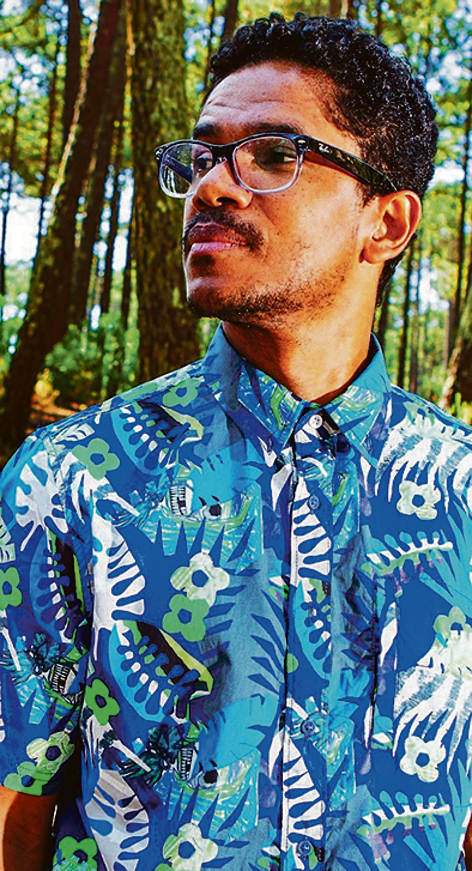 Natiruts faz apresentação acústica no Teatro Positivo