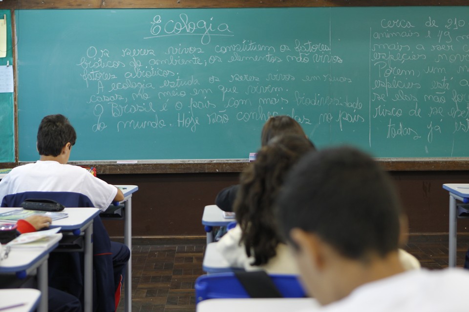 Escolaridade do brasileiro sobe de 28% para 36%