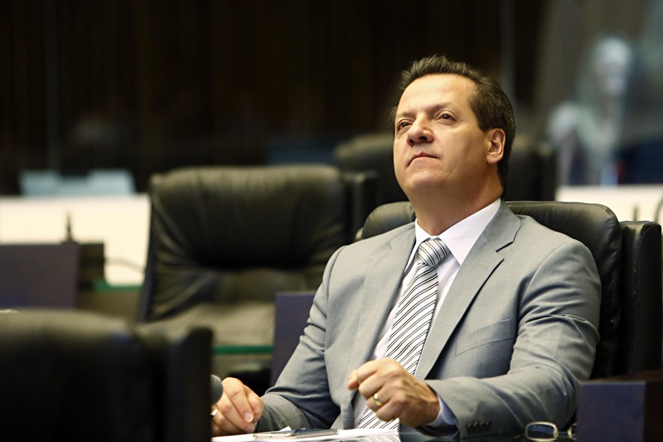 Ex-funcionária diz que devolvia salário a Gilberto Ribeiro
