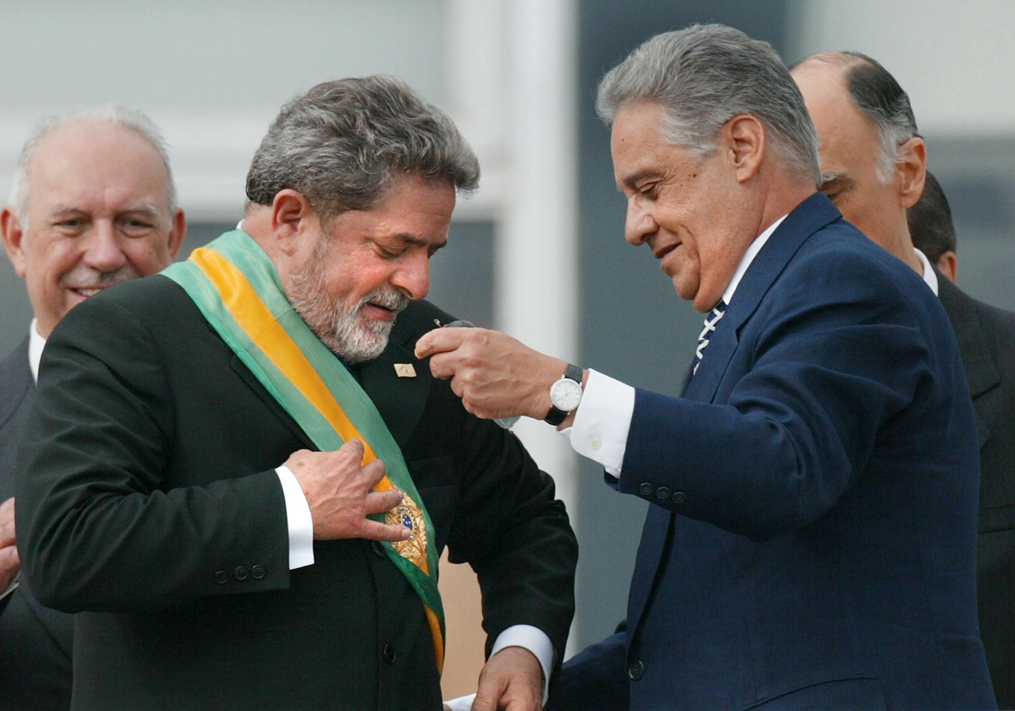 O bom exemplo que vem do abraço de FHC em Lula