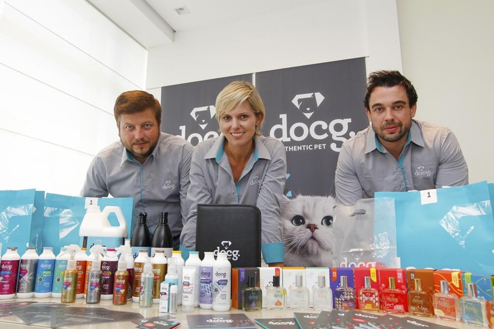 Empreendedores criam cosméticos para cães e gatos