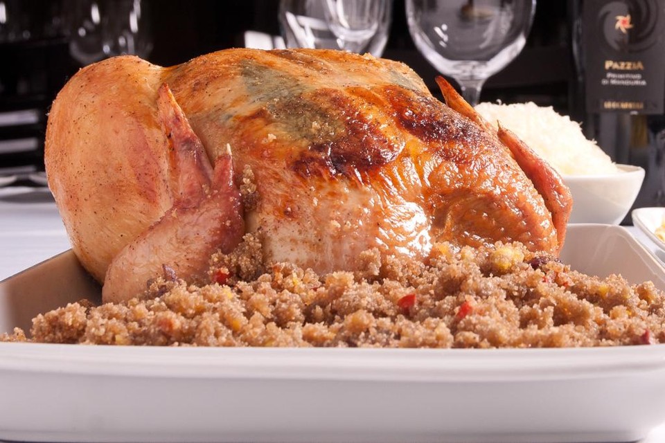 Preço define a escolha entre frango e bovino no supermercado