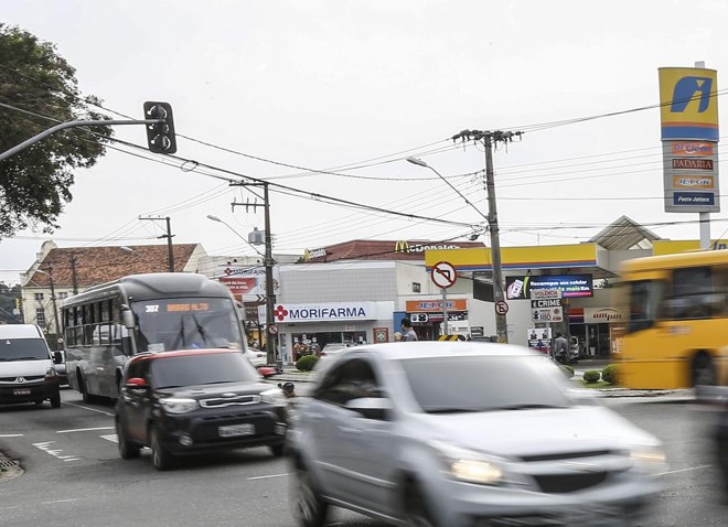 Curitiba: moradores das Mercês tem solução para o trânsito