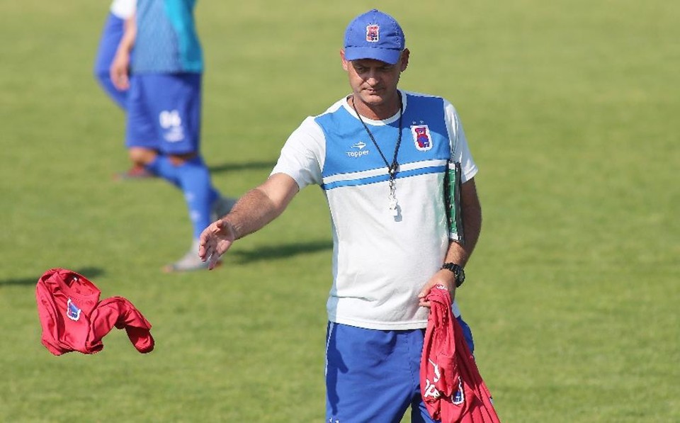 Paraná Clube: Lisca tem dúvida no ataque