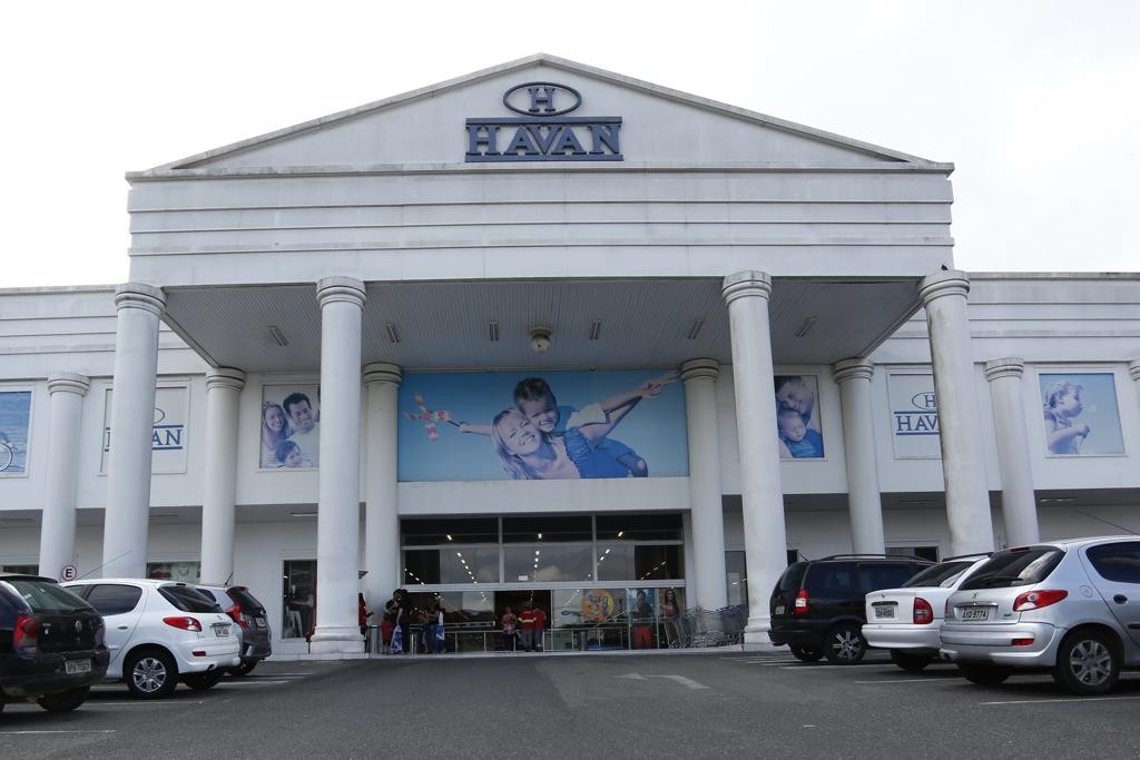 Havan inaugura loja no Paraná