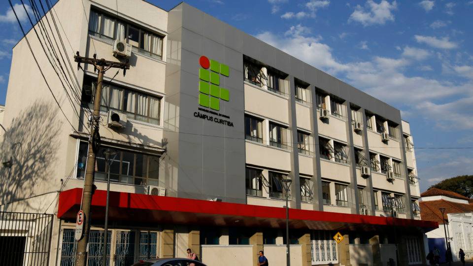 Institutos Federais: muito além dos gráficos e relatórios