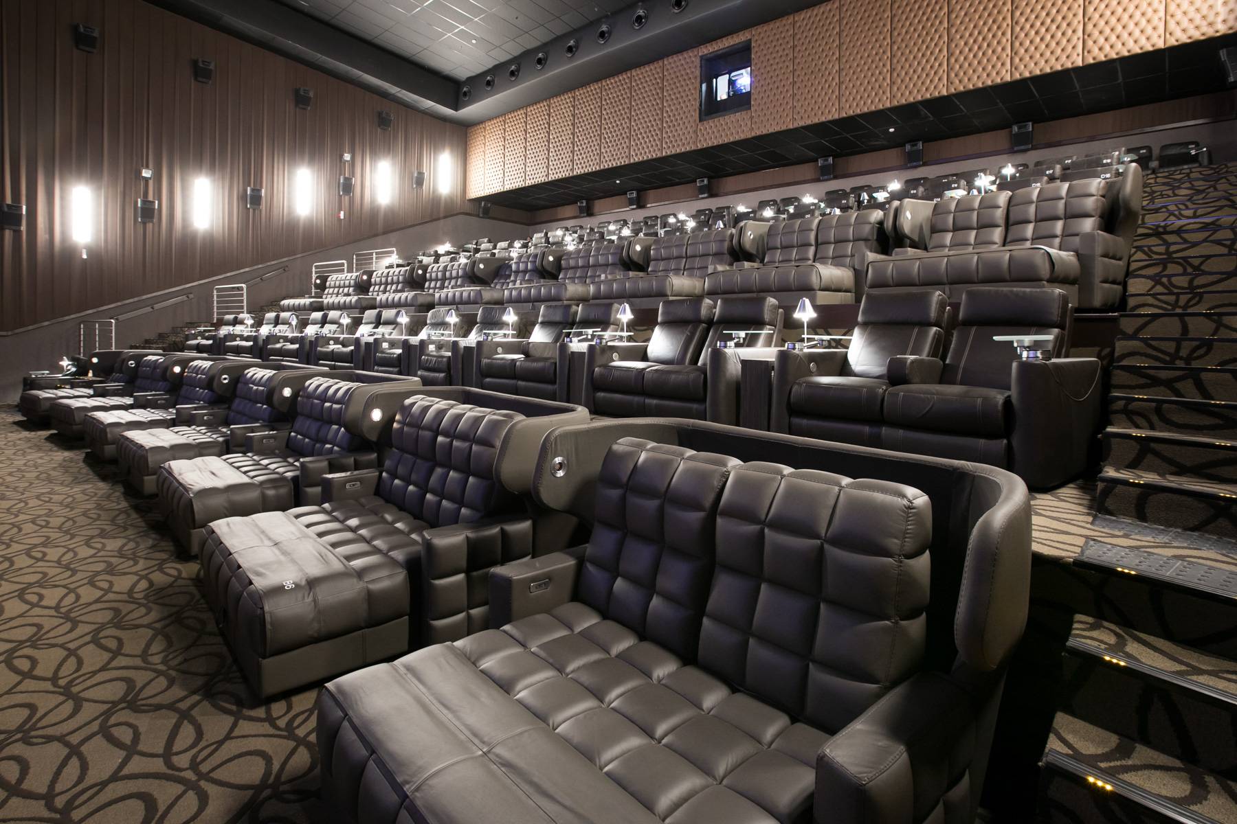 Cinépolis Pátio Batel vai passar por reforma e ganhará sofá-cama