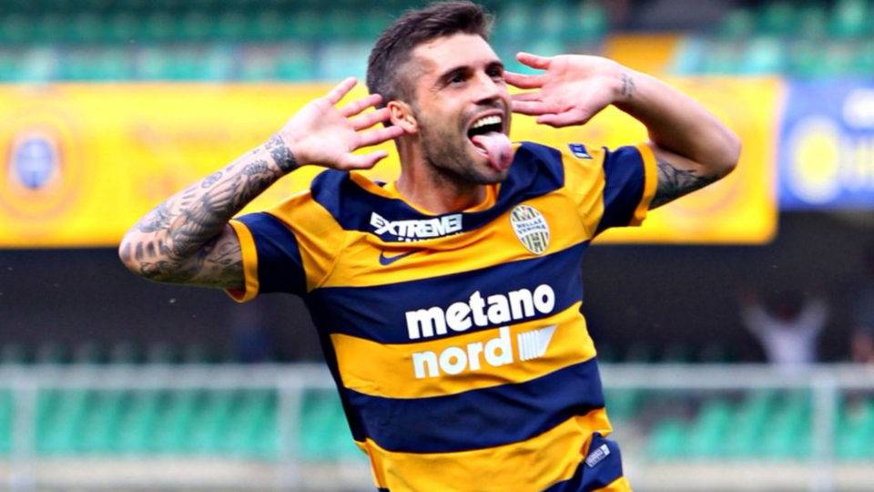 Coritiba demonstra interesse em meia Daniel Bessa, do Hellas Verona