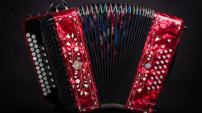 O inferno é uma sanfona | Coluna de João Pereira Coutinho