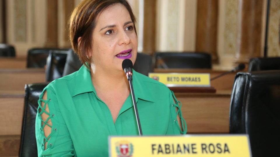 TJPR concede prisão domiciliar à vereadora Fabiane Rosa