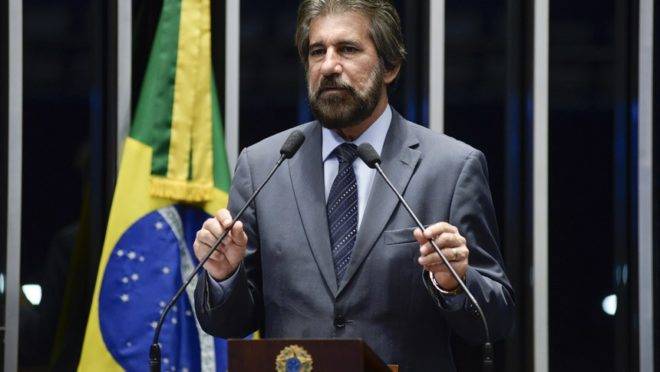 Ex-senador Valdir Raupp é condenado a 7 anos e meio por propina