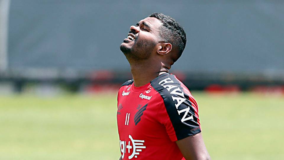 Nikão desabafa sobre Athletico na ZR do Brasileirão