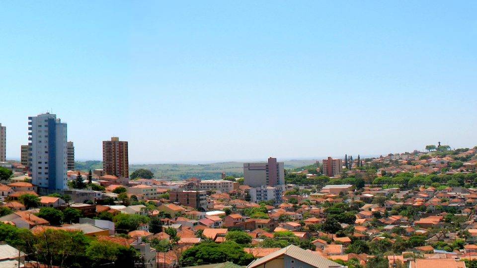 Cornélio Procópio abre concurso com quase 350 vagas efetivas