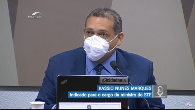 Kassio Nunes Marques faz acenos a conservadores e cita a Bíblia na CCJ