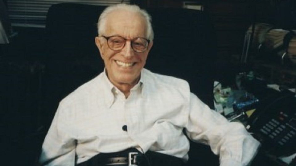 Aprendendo a escutar o outro com Albert Ellis