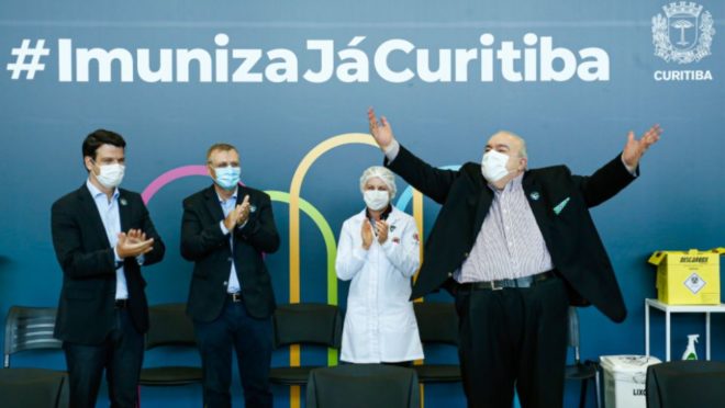 Greca tem 63,4% de aprovação em Curitiba, aponta pesquisa