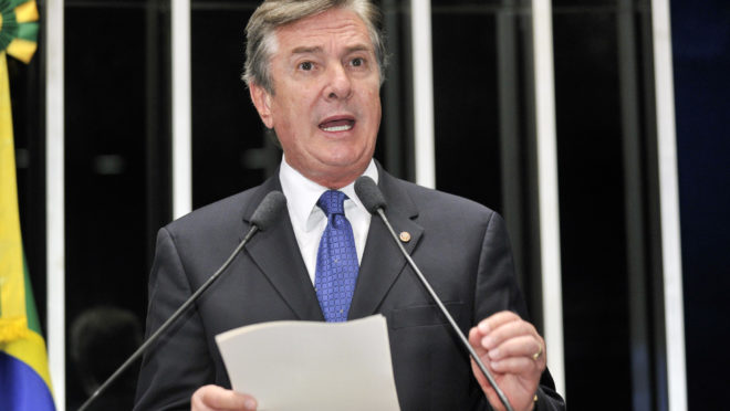 Fernando Collor vai sortear um dia com ele em Brasília