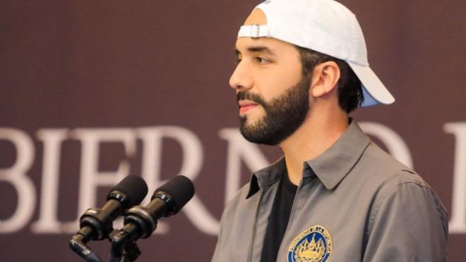 Nayib Bukele, o “millennial” presidente que controla Congresso e Supremo