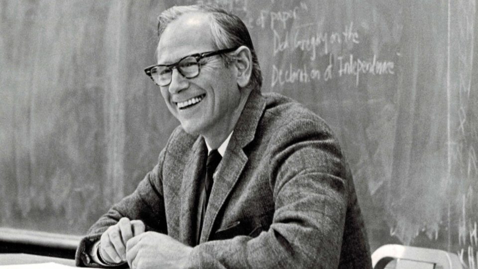 O sentido das palavras: democracia em Robert Dahl (parte 1)