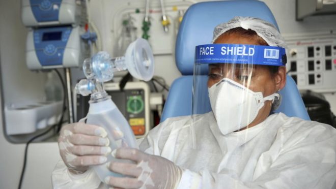 Curitiba convoca 550 profissionais de enfermagem de PSS emergencial