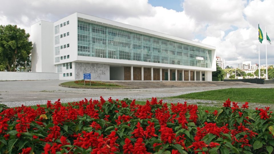 SEAP-PR reabre concurso e define data de prova