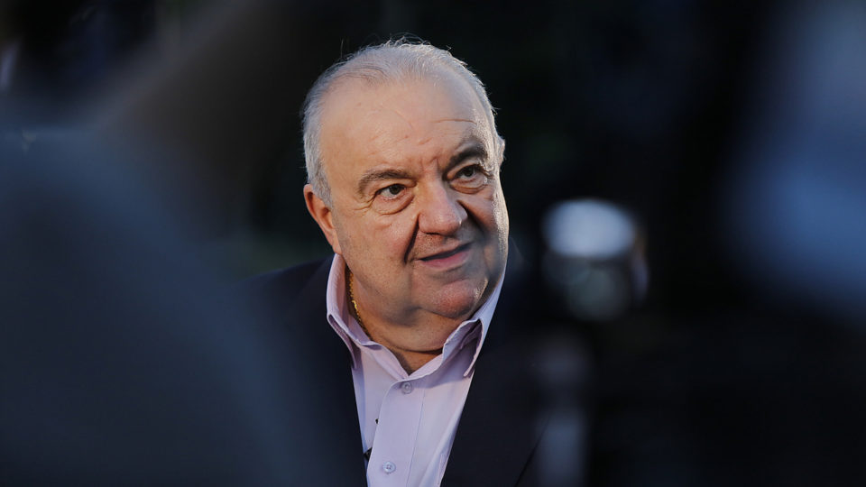 Rafael Greca tem indisposição e é internado para exames