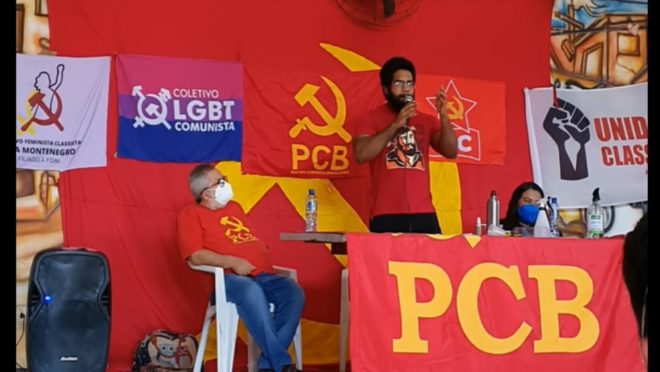Militante comunista defende ódio e violência contra o STF e políticos