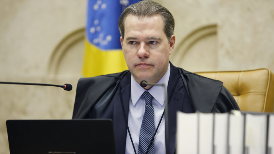 Toffoli dá prazo para Bolsonaro explicar agressões a jornalistas na Itália