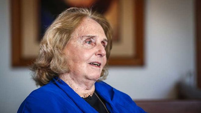 Morre a escritora Lya Luft, após meses de luta contra o câncer