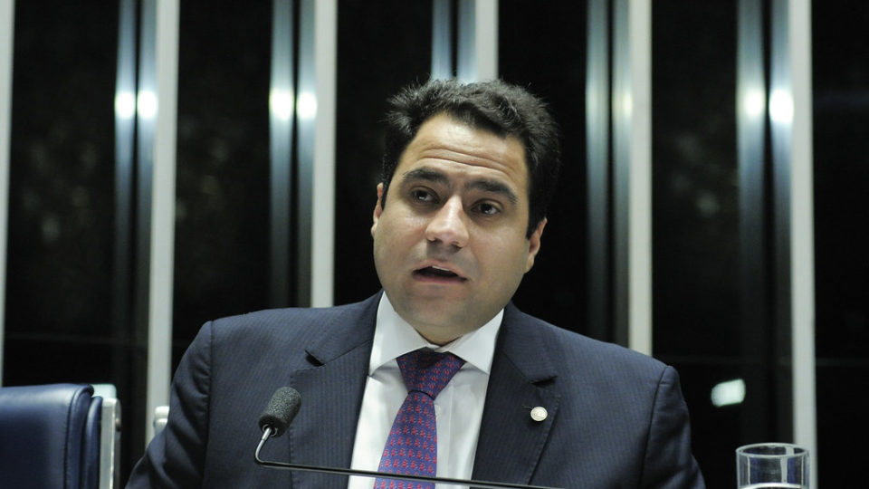 Beto Simonetti é eleito novo presidente da OAB