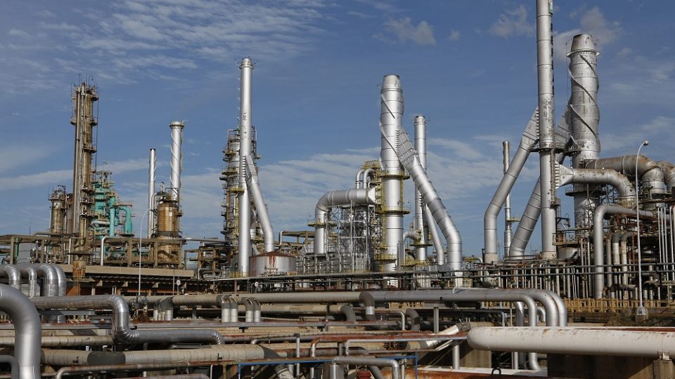 Petrobras construirá nova unidade de hidrotratamento de diesel em Paulínia