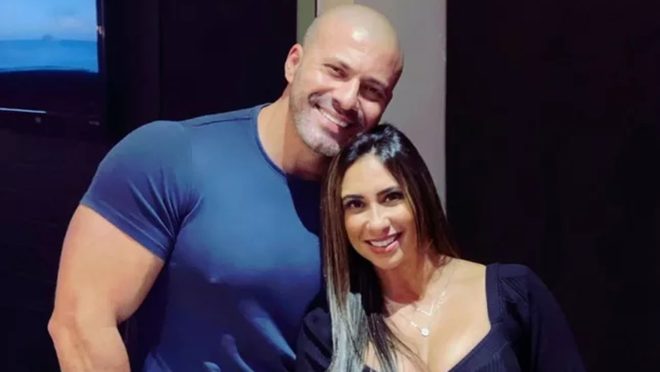 Moraes determina bloqueio de bens e redes da esposa de Daniel Silveira