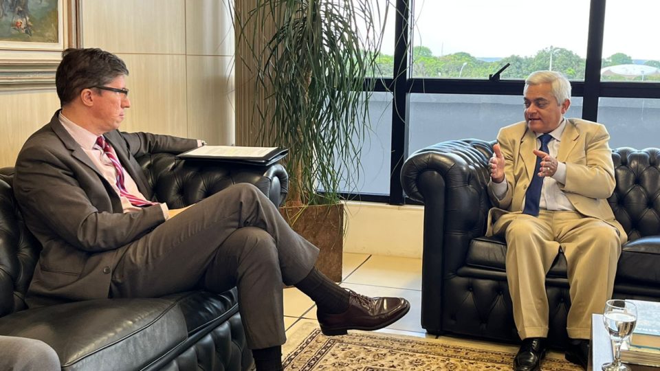 TRE-DF estuda oferecer transporte gratuito para eleitores brasileiros ...