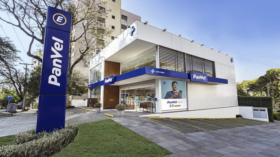 Panvel investe em produtos de marca própria para crescer