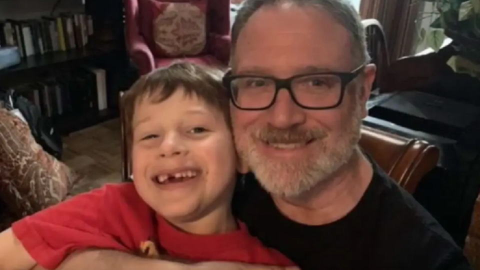 Menino apontado como trans pode passar por tratamento hormonal após pai ...